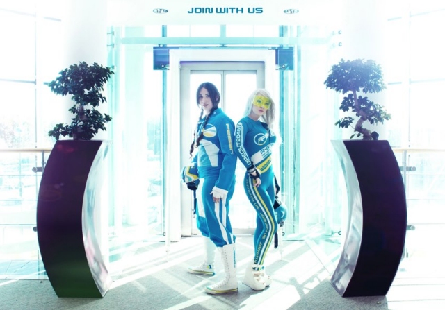 A special guest :FEISAR superfan Angela Pileggi visits WipEout HQ ...