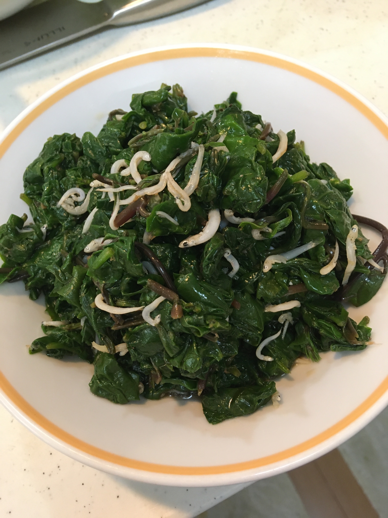 つるむらさきとしらすのお浸し