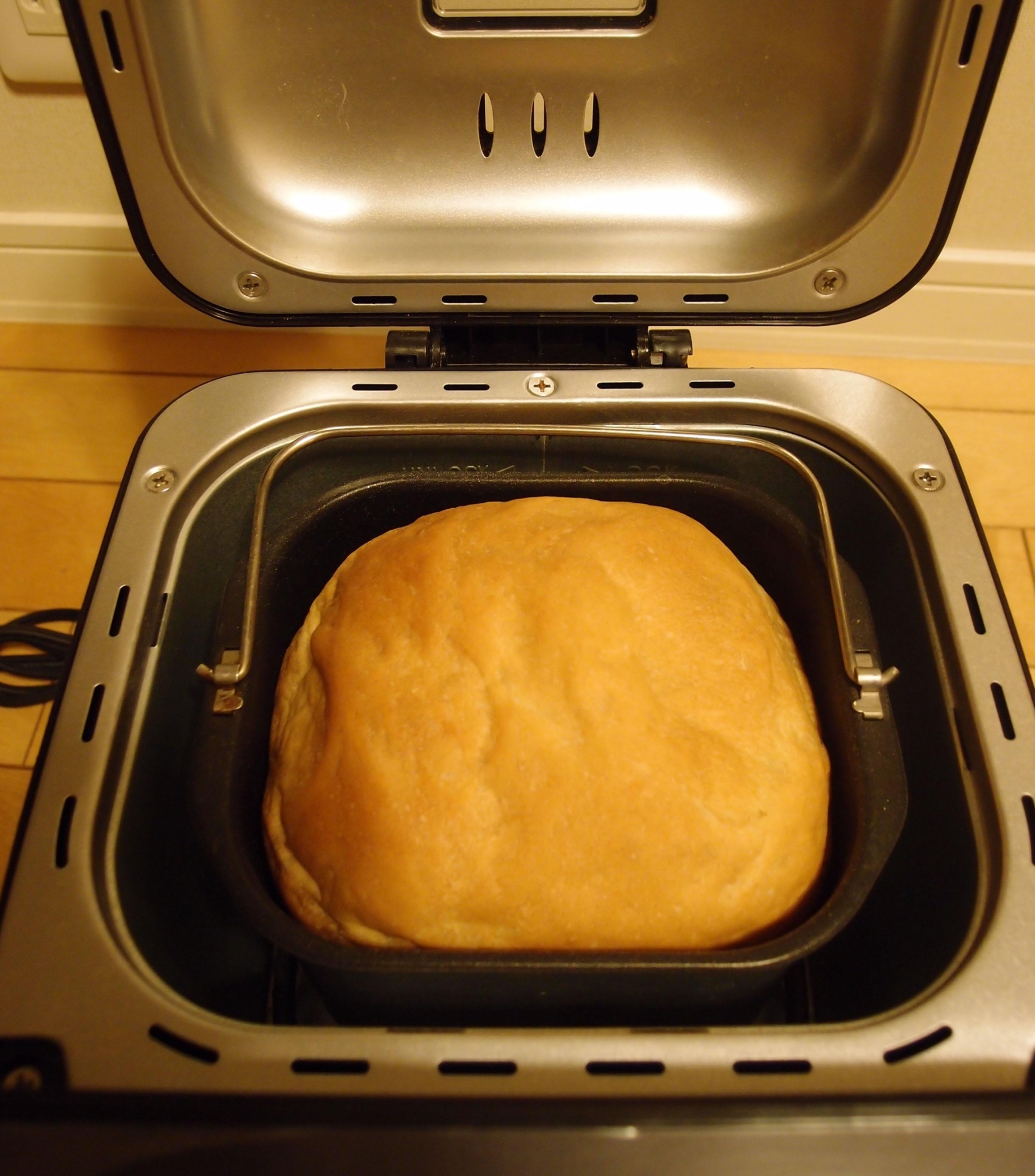 トマト味の食パン