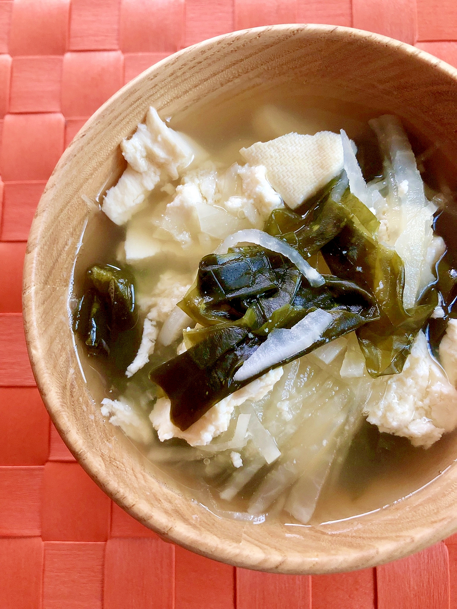 崩し豆腐と千切り大根 わかめのすまし汁