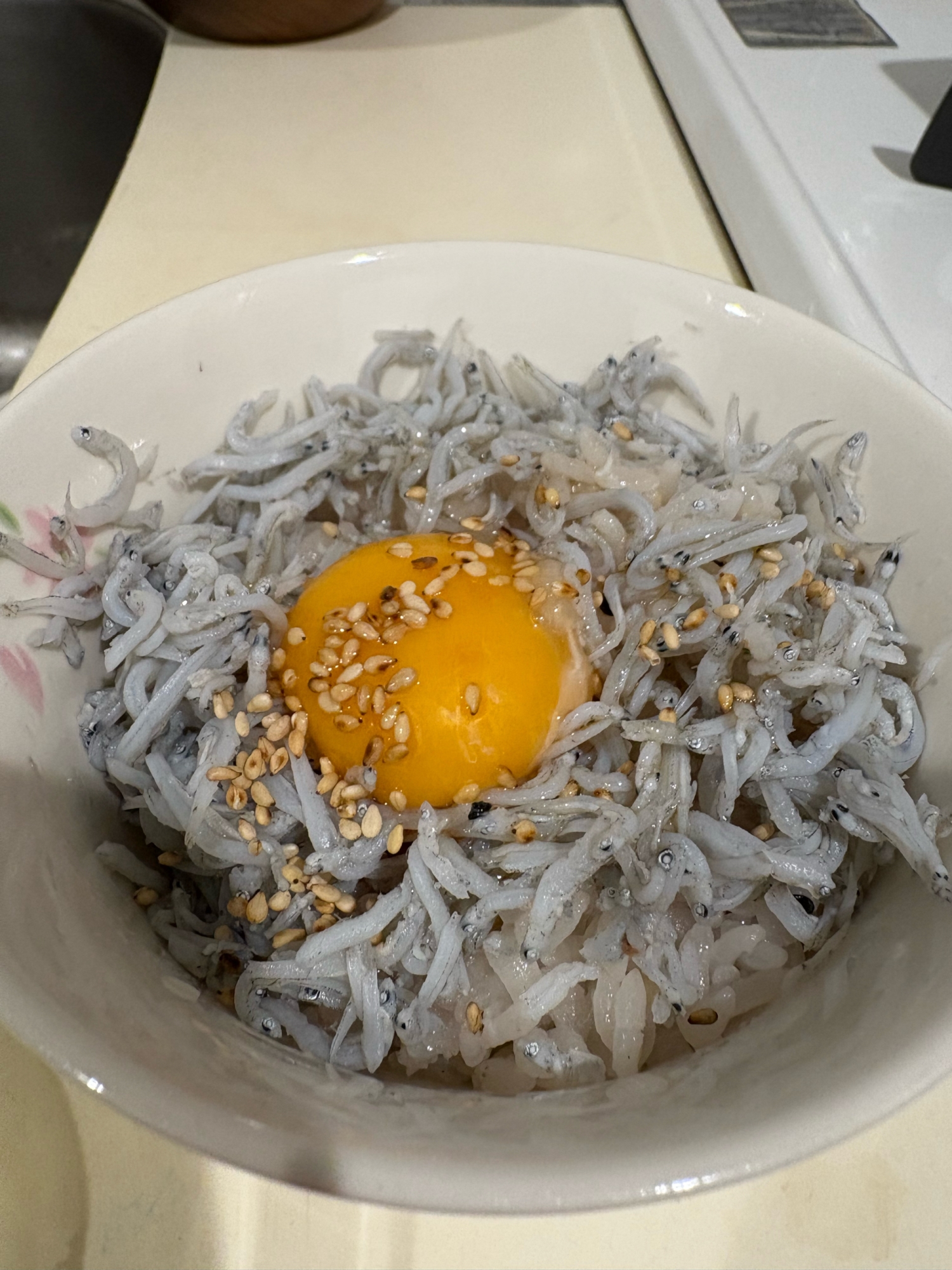 ごま油塩のしらす丼♡簡単♡節約