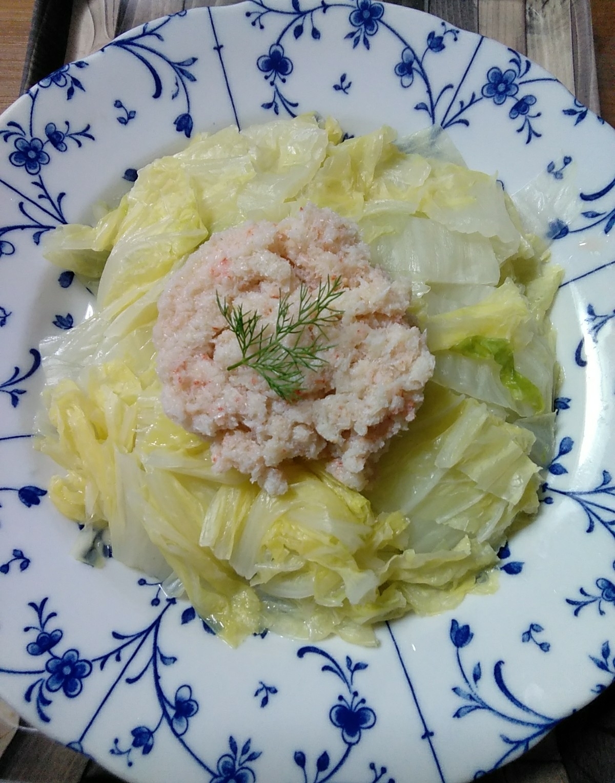 蒸し煮で美味しい♡白菜と蟹缶のコラボ