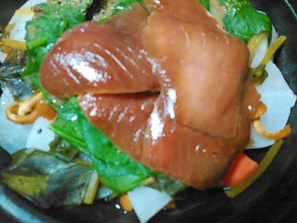 まぐろの漬けサラダ