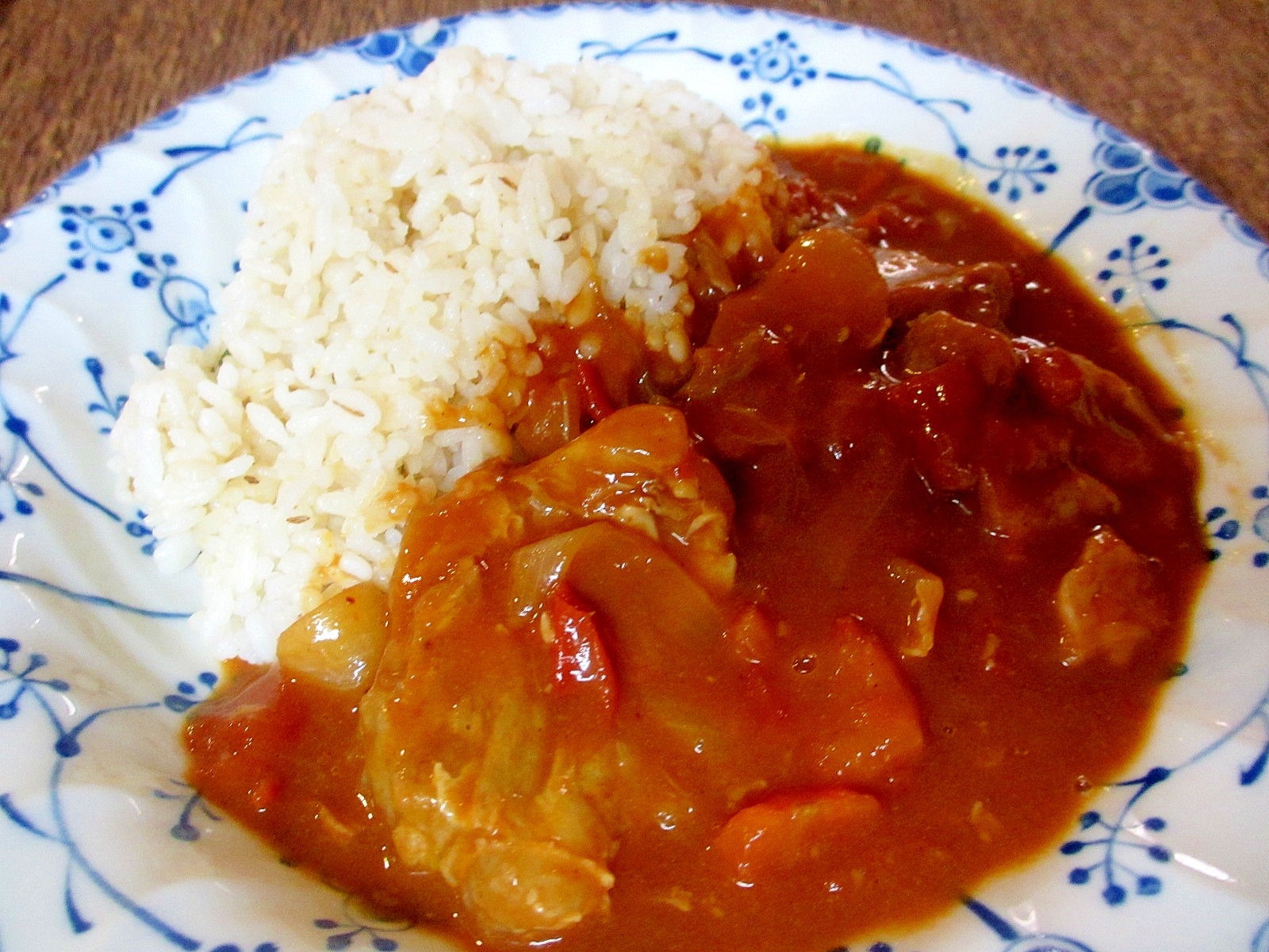 圧力鍋で豚バラ軟骨のトマトカレー