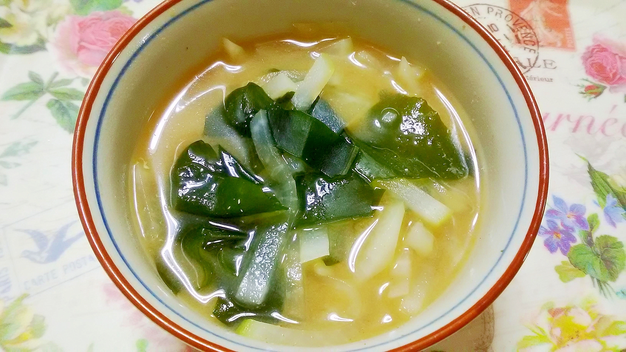 大根とわかめのお味噌汁