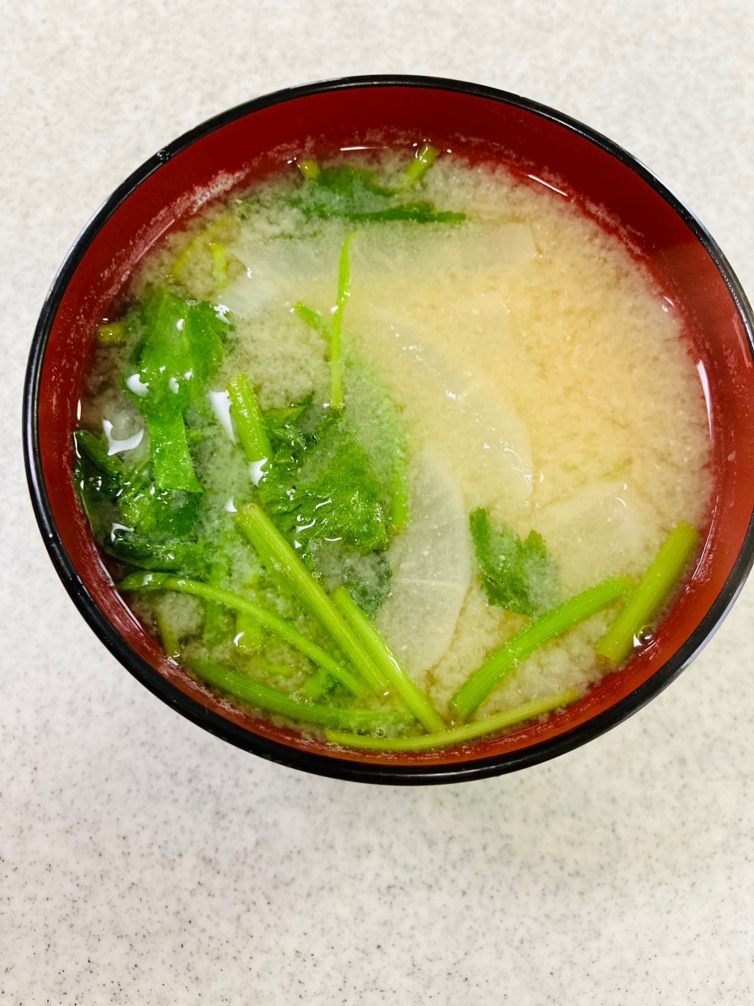 三つ葉と大根の味噌汁