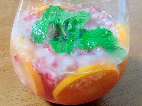 女子力アップ　ザクロのモヒート