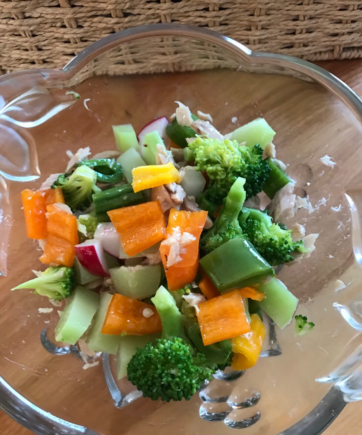 ツナドレでチョップドサラダ