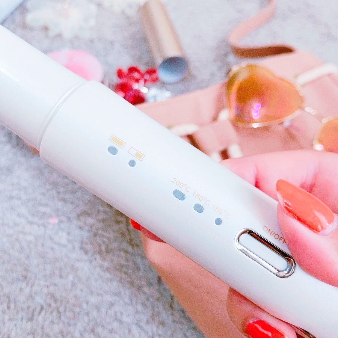 【楽天市場】楽天第1位獲得！キャップケース付モバイルヘアアイロンは、USB充電対応により、持ち運びに便利なアイテム。3段階の温度調整を実現した ...