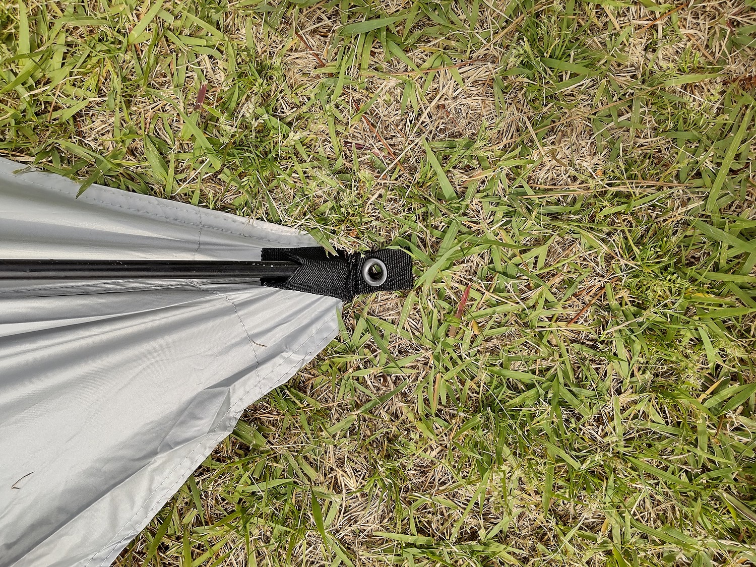 【楽天市場】タープ テント 250cm x 350cm カーサイドタープ 車用 連結 ルーフテント 耐水 UVカット 日よけ 簡単設営 吸盤 ...