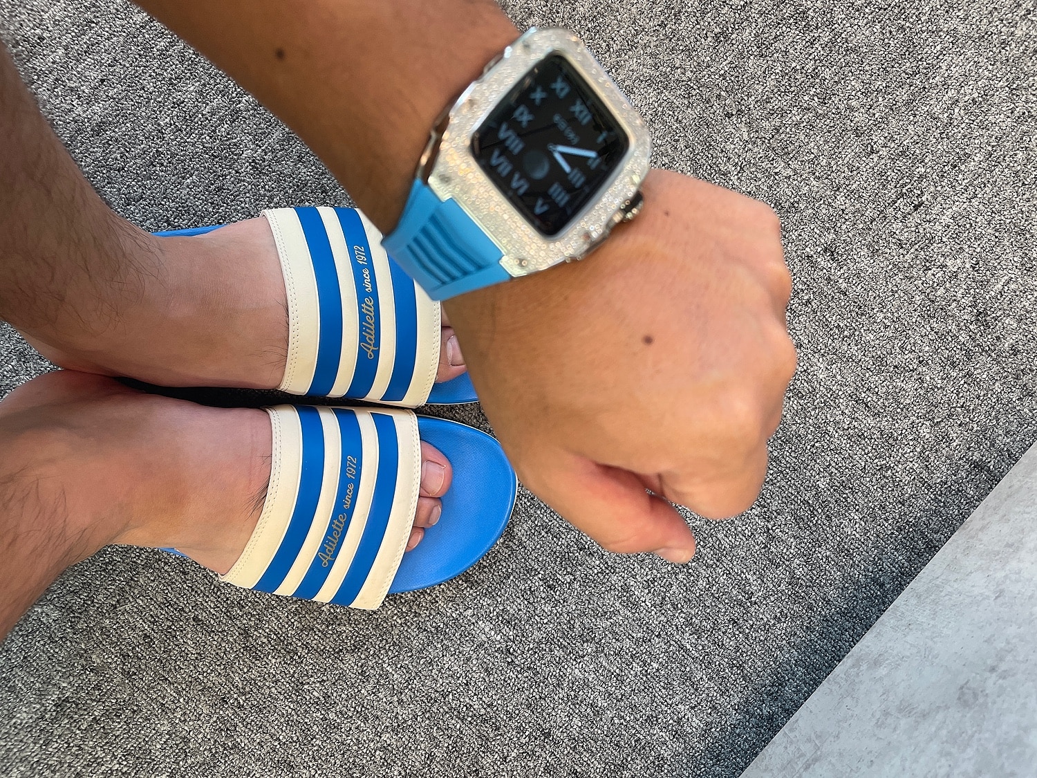 【楽天市場】送料無料 アディダス 履き心地抜群 クラウドフォーム搭載 メンズ レディース サンダル adidas ADILETTE ...