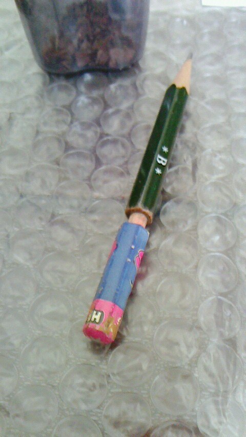 【楽天市場】TSUNAGO/ツナゴ・つなご 削りセット（本体+ペンシルホルダー）つなぐ鉛筆削り 中島重久堂 1793-PS275S *ネコポス ...