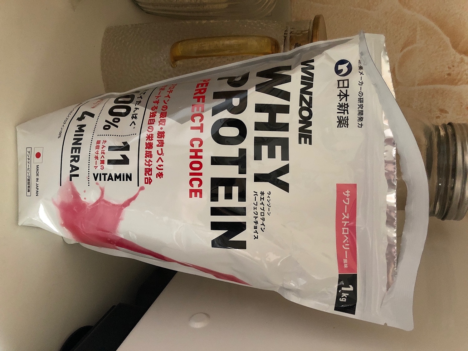 【楽天市場】プロテイン ホエイプロテイン ウィンゾーン パーフェクトチョイス 1kg 日本新薬 WPC タンパク質 BCAA EAA ビタミン ミネラル 選べる8風味 WINZONE ...