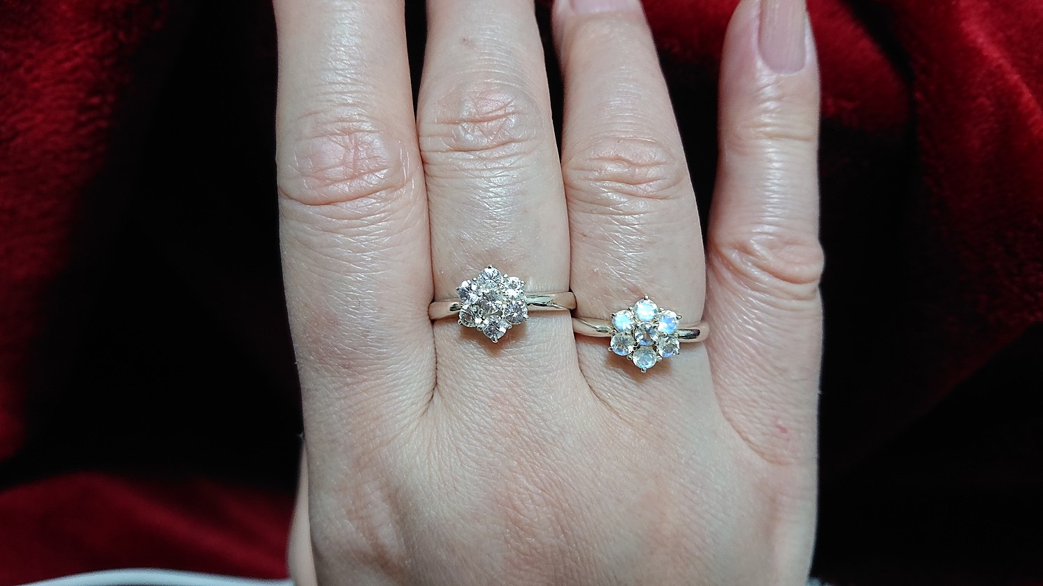 【楽天市場】送料無料(郵送)チョッピリ大きめ【(ブルトパ・ホワイトサファイヤ 7石 リング】 Fashion Jewelry ひらひらかん