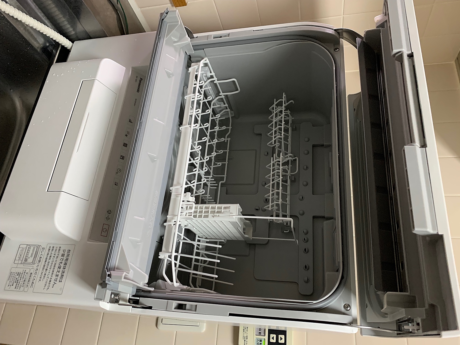 楽天市場】パナソニック NP-TSP1-W 食器洗い乾燥機 ホワイト 楽天市場】パナソニック NP-TSP1-W 食器洗い乾燥機 ホワイト