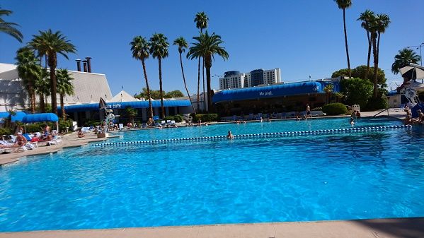 BALLY'S POOL | ラスベガスの虜 - 楽天ブログ
