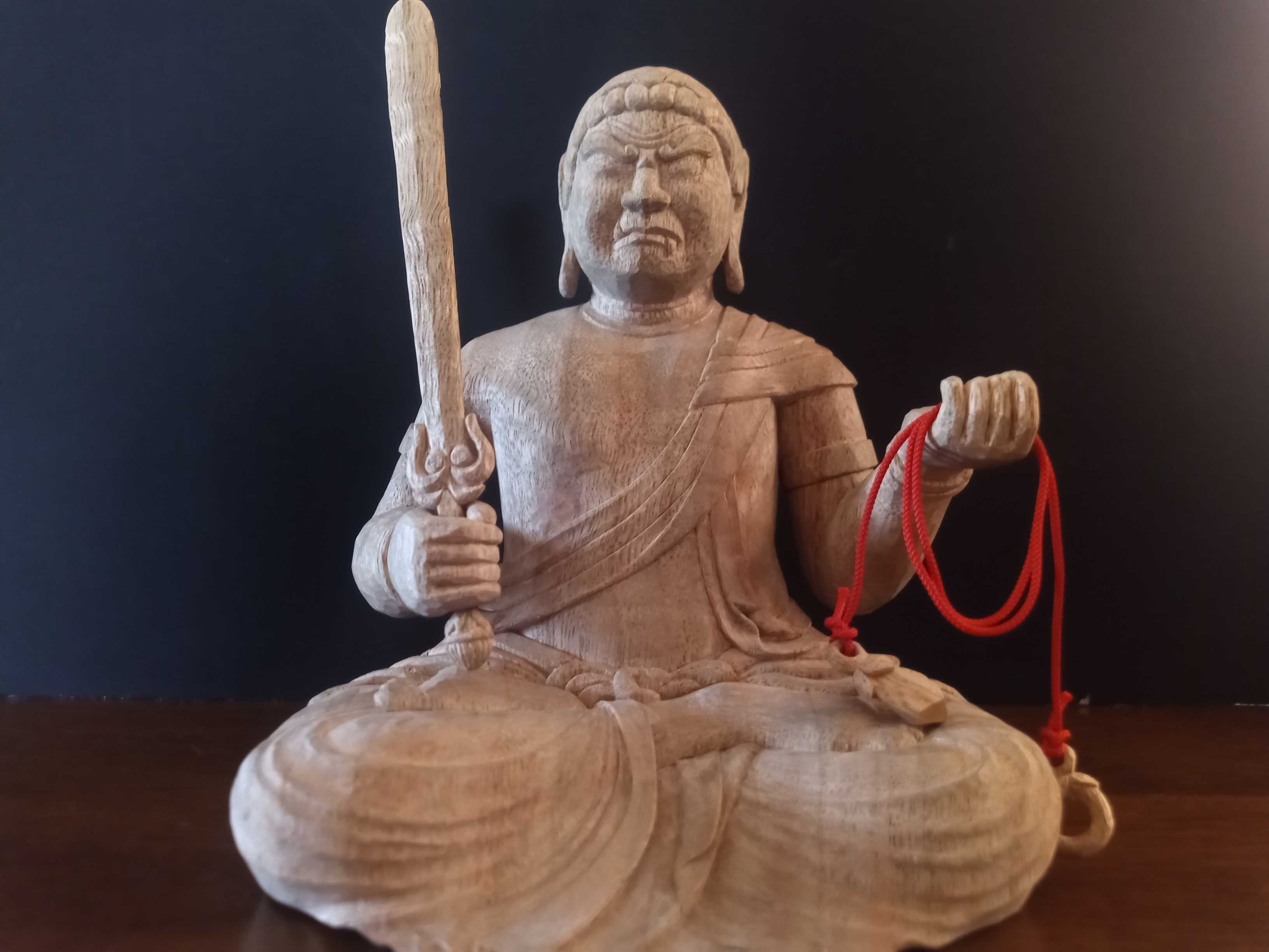 「不動明王坐像」宝剣を彫りました。 R04.10.11（火） | 仏像彫刻アート倶楽部 - 楽天ブログ