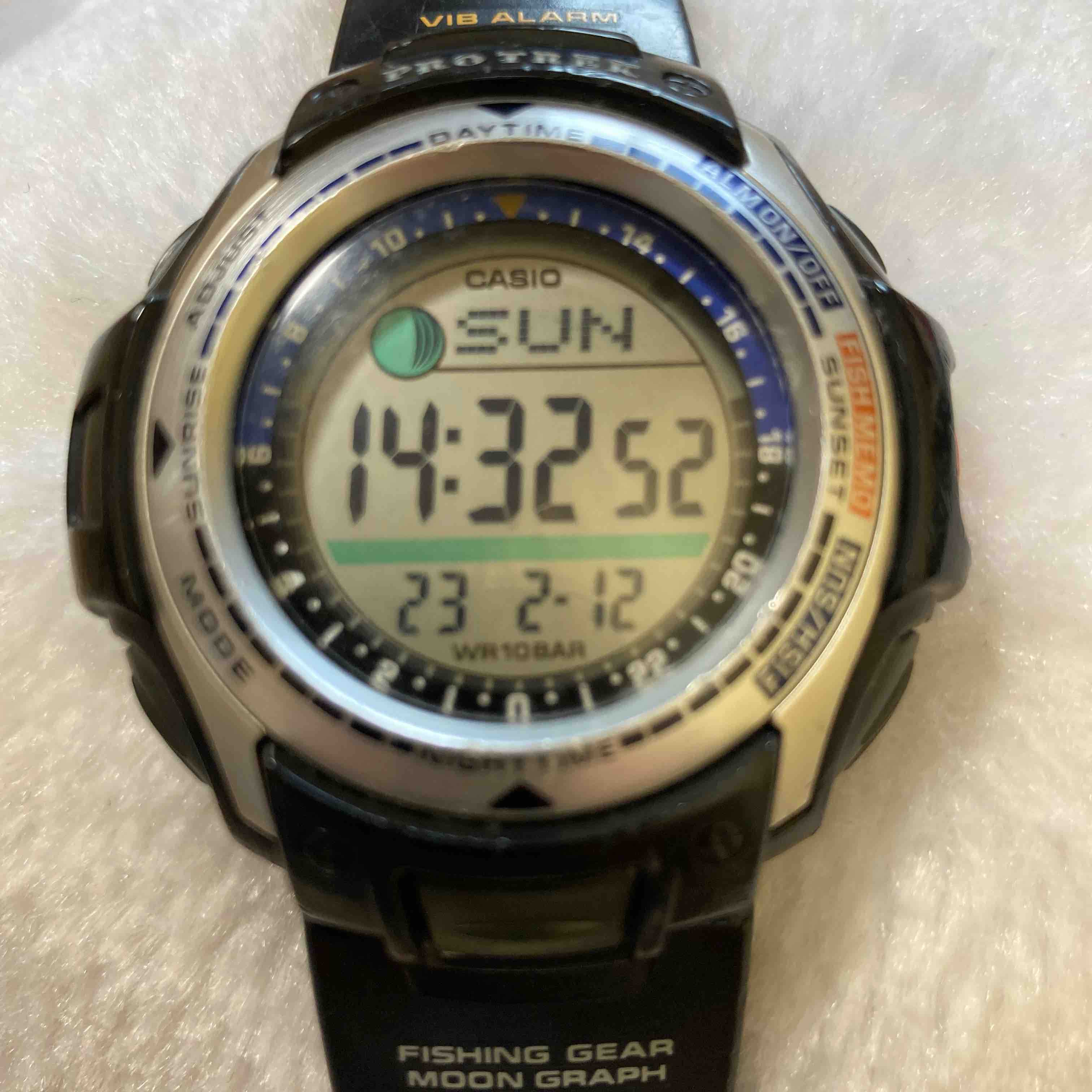 【得】CASIO PRO TREK 2632 PRS-400Bの電池を自分で交換・激安 | 自腹で大損？！ネットショッピングの闇 - 楽天ブログ