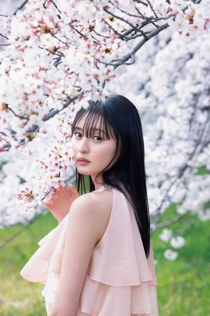 ☆乃木坂46♪遠藤さくら、可憐な”桜”カット🌸1st写真集から解禁！ | ルゼルの情報日記 - 楽天ブログ