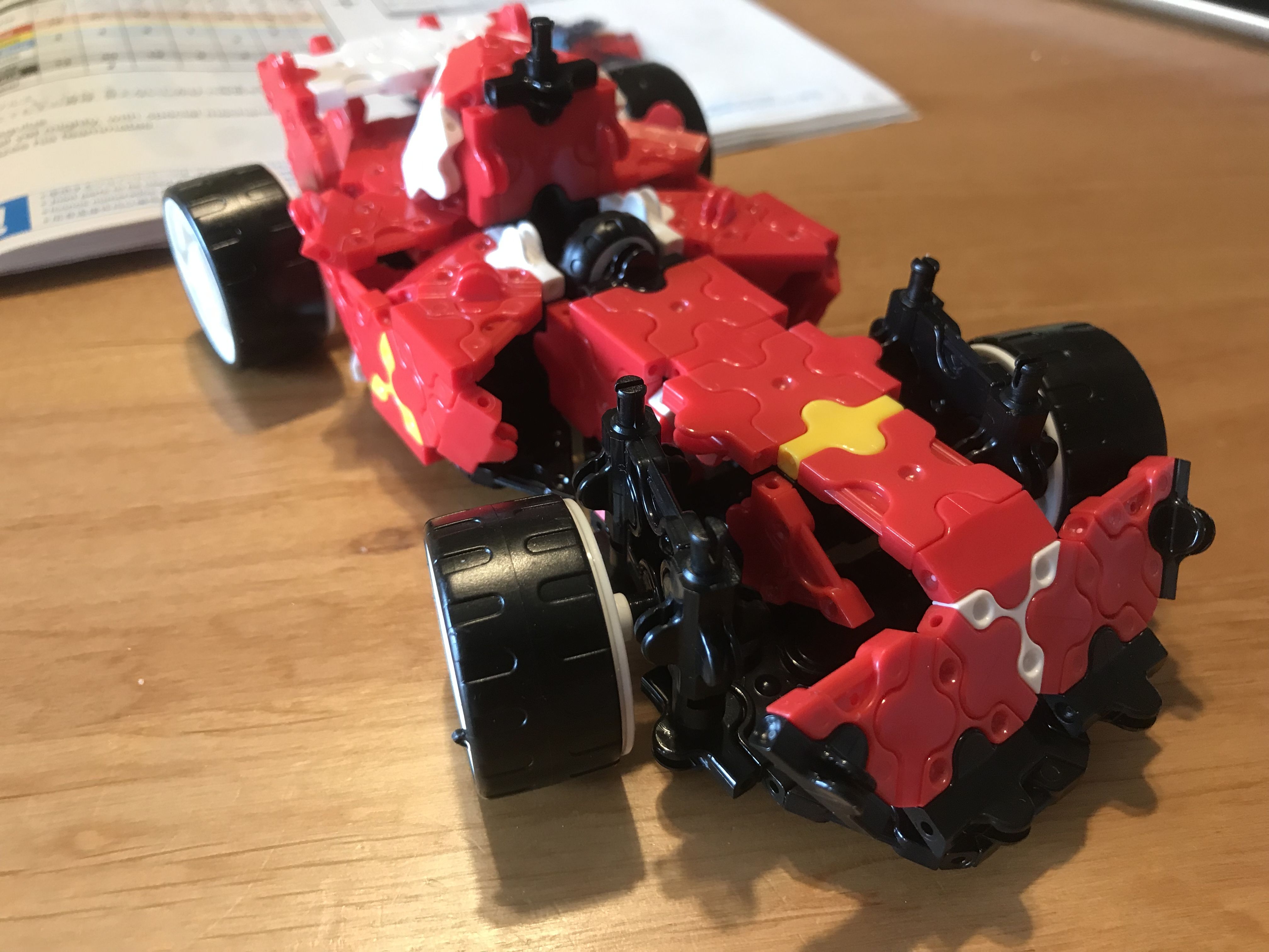 息子、LaQにハマる その2。 赤のF1カー | 育 チャリ ジムニー バイク de キャンプ - 楽天ブログ