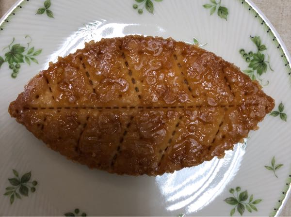 上北沢 静花の桜並木のLeaf pieは見た目通り甘～いお味! | 美味しい物好きで健康志向 - 楽天ブログ