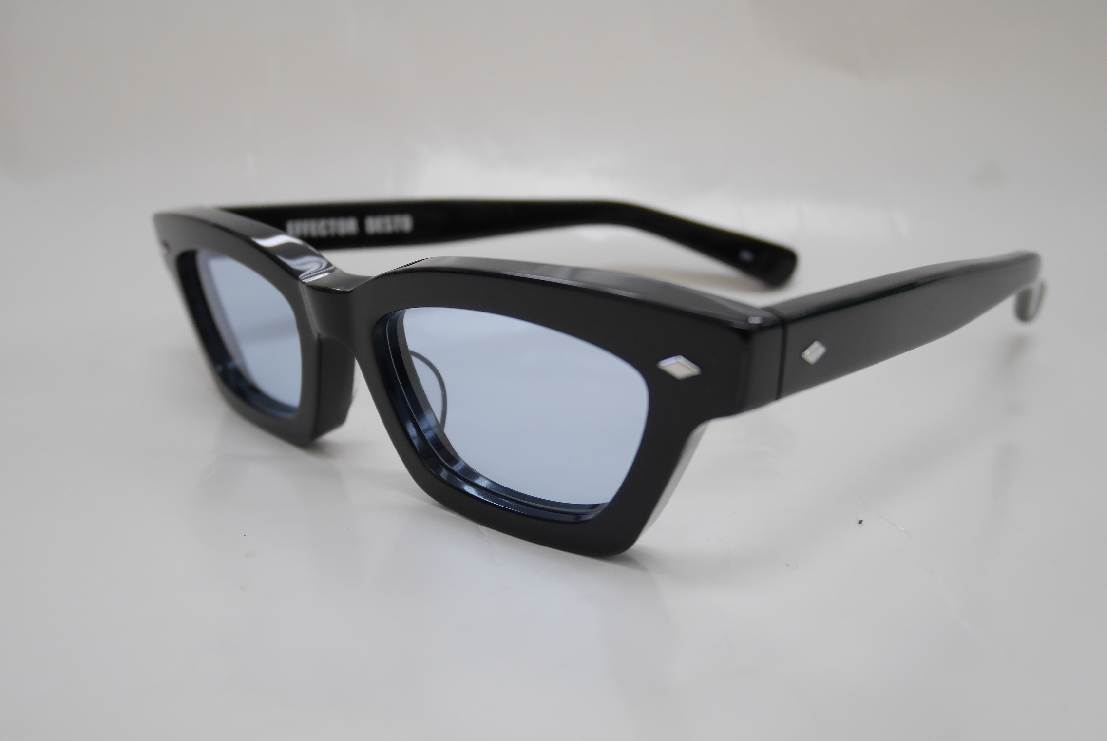 EFFECTOR(エフェクター)DESTO(デスト)肉厚なセル枠と細身なデザインを合わせたモデル | 小山めがねのアイウェアブログ - 楽天ブログ