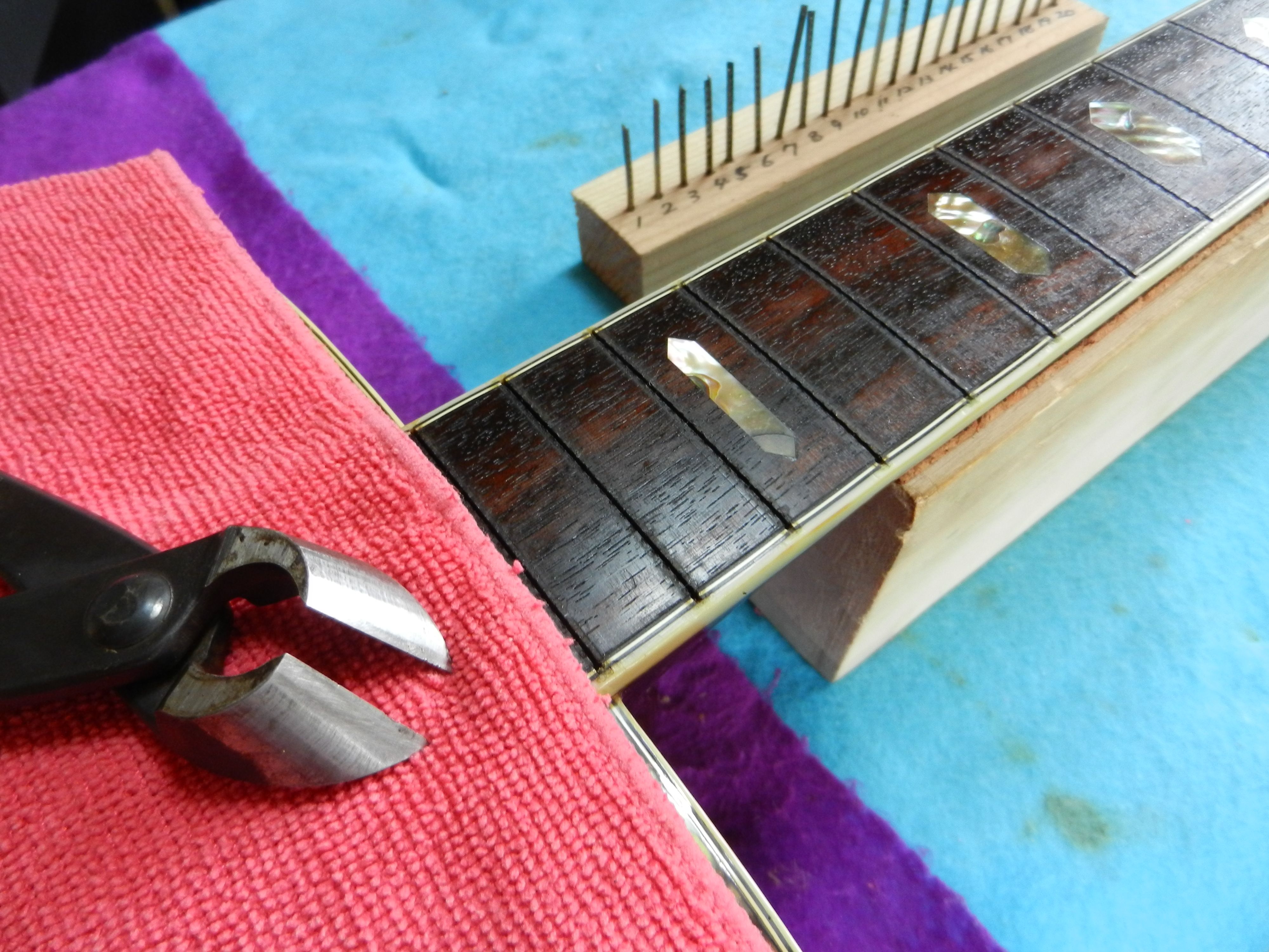 TFモーリス W60フレット打換え | 青春のギターリペア K2ギターファクトリー - 楽天ブログ