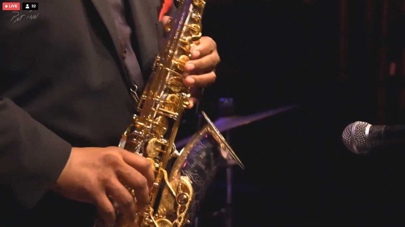 23/07/12 The Battle Japan tour 2023 Eric Alexander and Vincent Herring ...