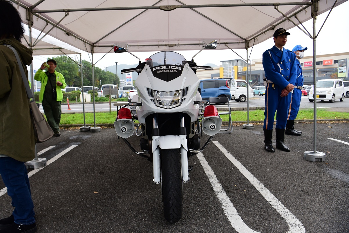CB1300P白バイ（交通機動隊東予方面隊）その1 | 愛媛県警察車両撮影同好会松山本部 - 楽天ブログ