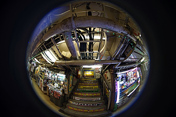 Peleng 8mm f3.5 fisheye circular（ベラルーシ産円周魚眼） | グラット氏のお気に入り SECOND - 楽天ブログ