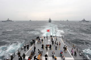 祝 天皇陛下御即位20年/平成21年度 自衛隊観艦式。 | 区 内 町 祝 天皇陛下御即位20年/平成21年度 自衛隊観艦式。 | 区 内 町